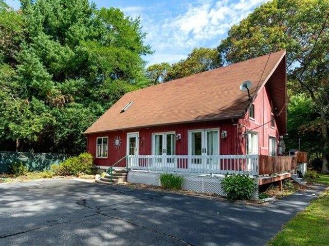 3 bedroom, Mashpee MA 02649 101932496