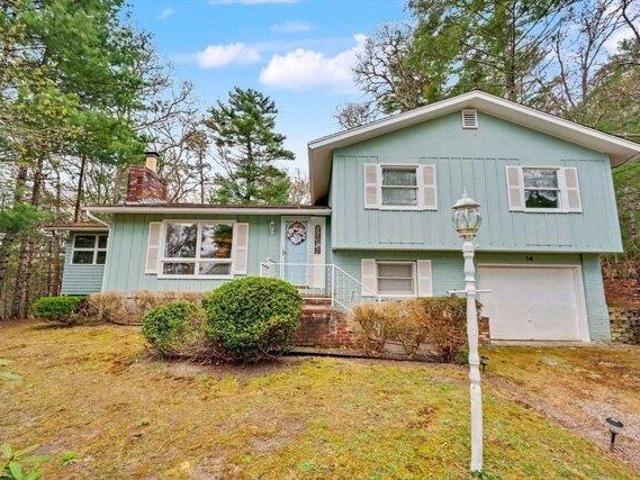 3 bedroom, Mashpee MA 02649 102370703