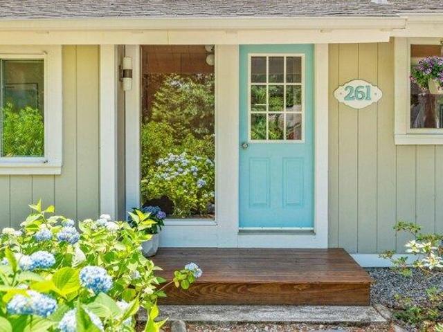 3 bedroom, Mashpee MA 02649 104351258