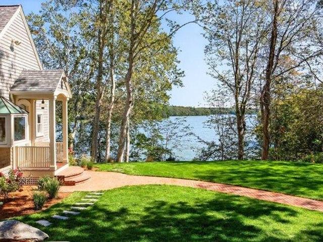 3 bedroom, Mashpee MA 02649 LS103020703