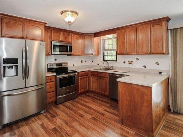 3 bedroom, Methuen MA 01844 102370018