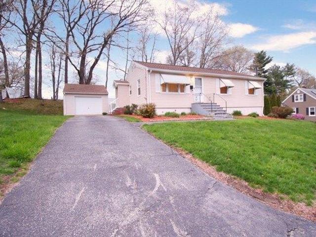 3 bedroom, Methuen MA 01844 102371548