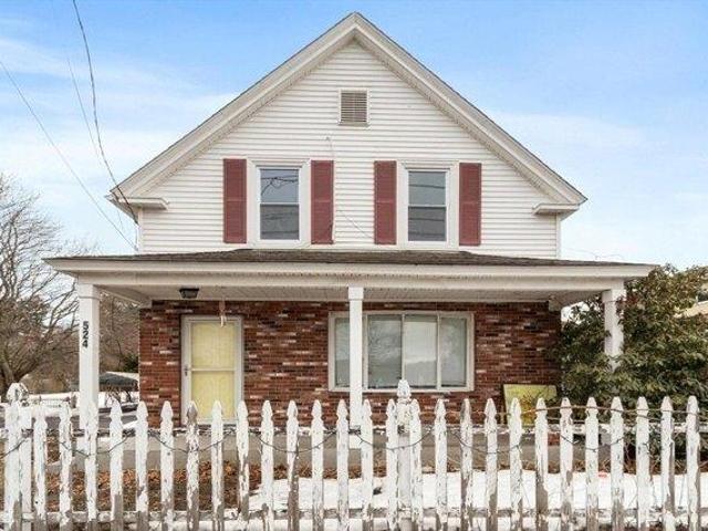 3 bedroom, Methuen MA 01844 102372685