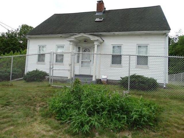 3 bedroom, Methuen MA 01844 104835350