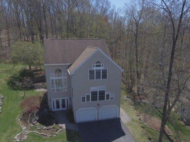 3 bedroom, Methuen MA 01844 105081557