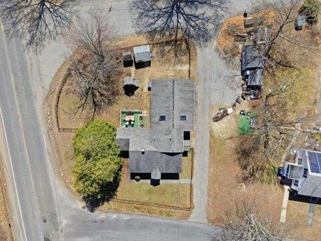 3 bedroom, Methuen MA 01844 LS102445279
