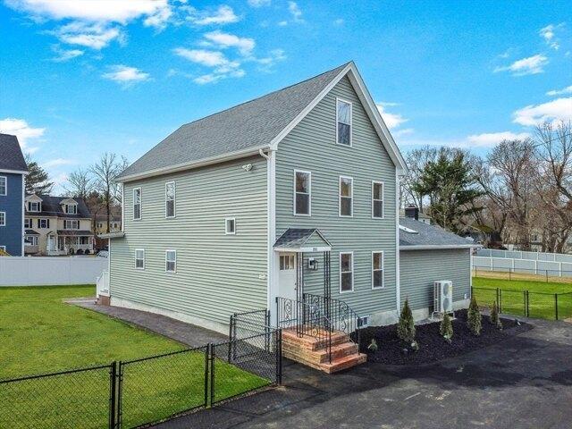3 bedroom, Methuen MA 01844 LS102478242
