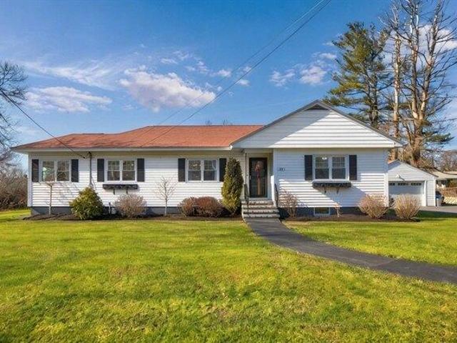 3 bedroom, Methuen MA 01844 LS102479640