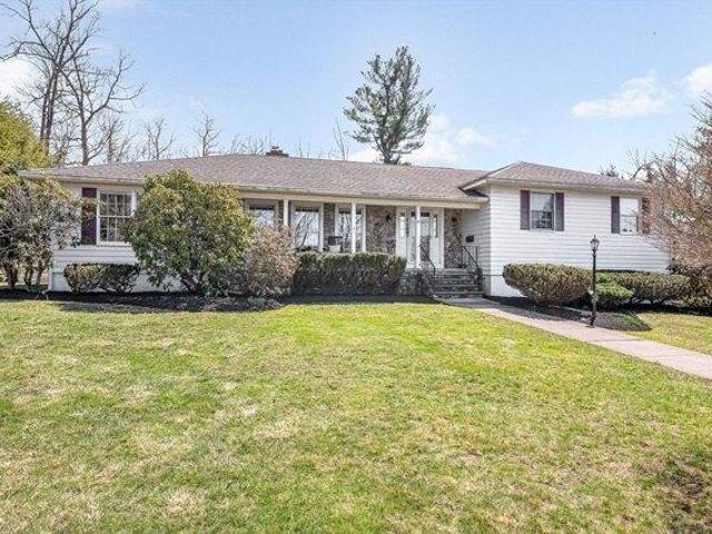 3 bedroom, Methuen MA 01844 LS102708693