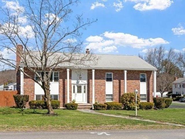 3 bedroom, Methuen MA 01844 LS102708897