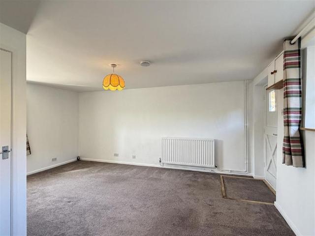 3 bedroom mews to rent