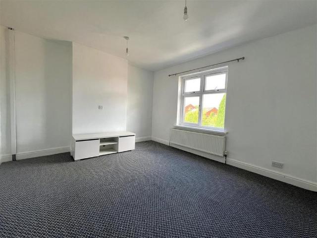 3 bedroom mews to rent