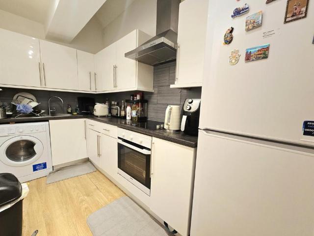 3 bedroom mews to rent