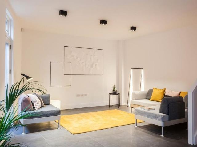 3 bedroom mews to rent