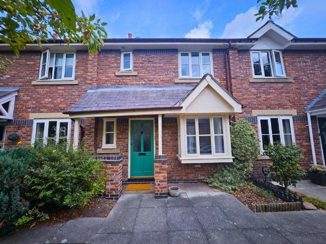3 bedroom mews to rent