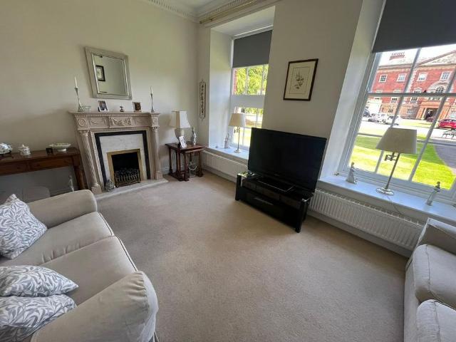 3 bedroom mews to rent