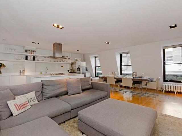 3 bedroom mews to rent