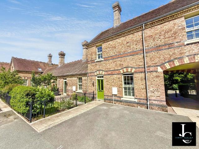 3 bedroom mews for sale