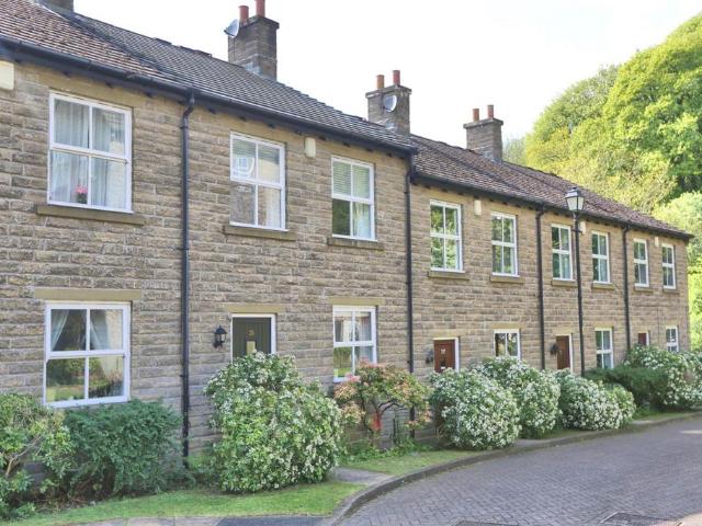 3 bedroom mews for sale