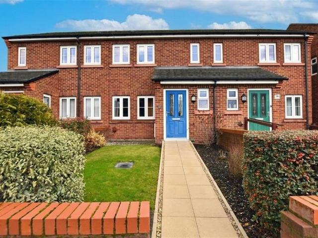 3 bedroom mews for sale