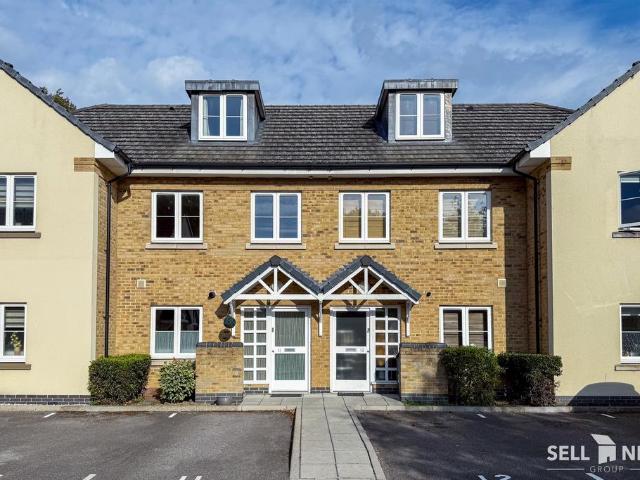 3 bedroom mews for sale