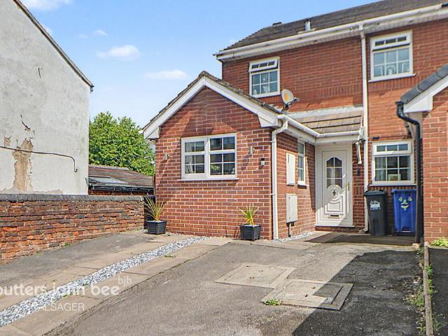 3 bedroom mews for sale