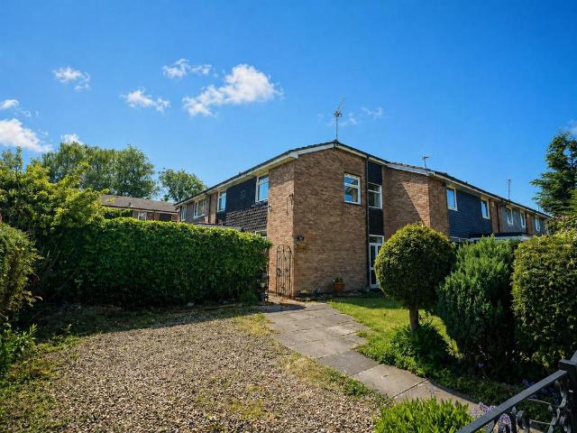 3 bedroom mews for sale