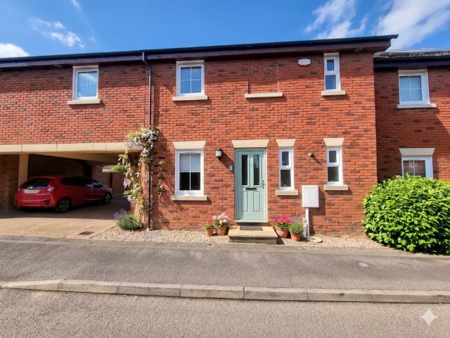 3 bedroom mews for sale