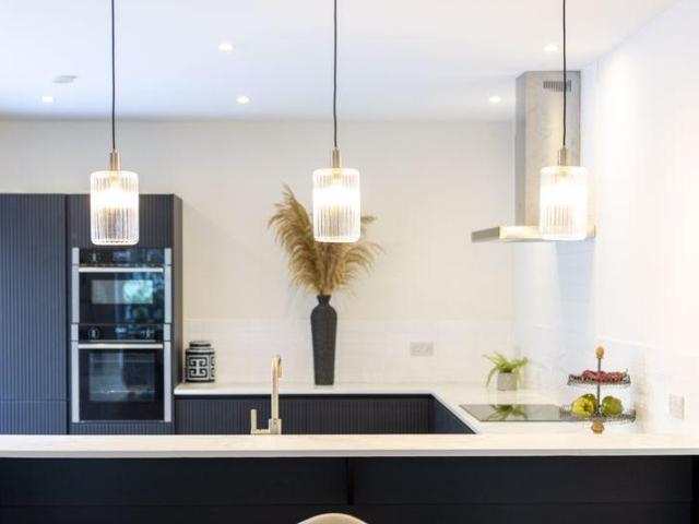 3 bedroom mews for sale