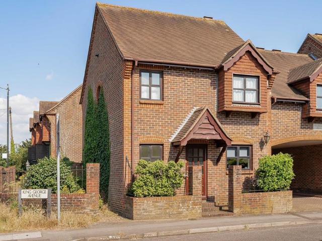 3 bedroom mews for sale