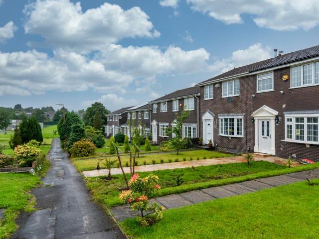 3 bedroom mews for sale