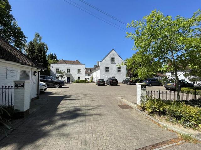 3 bedroom mews for sale