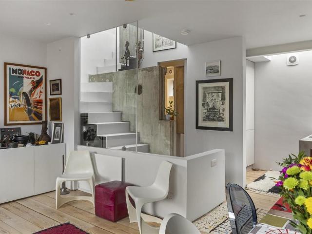 3 bedroom mews for sale