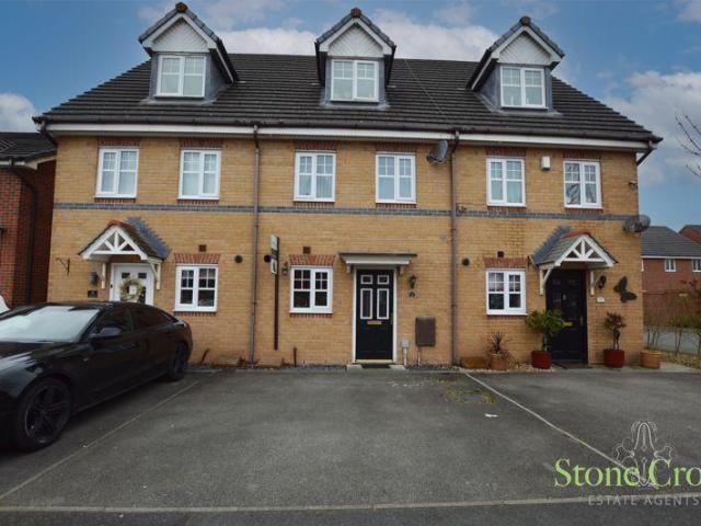 3 bedroom mews for sale