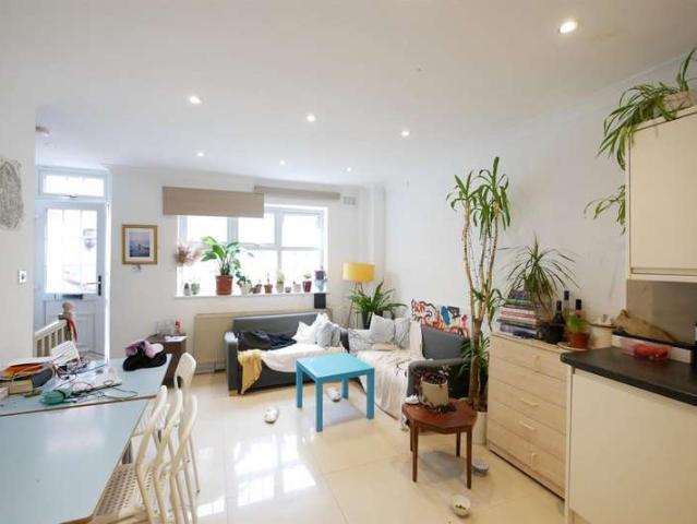 3 Bedroom Mews House