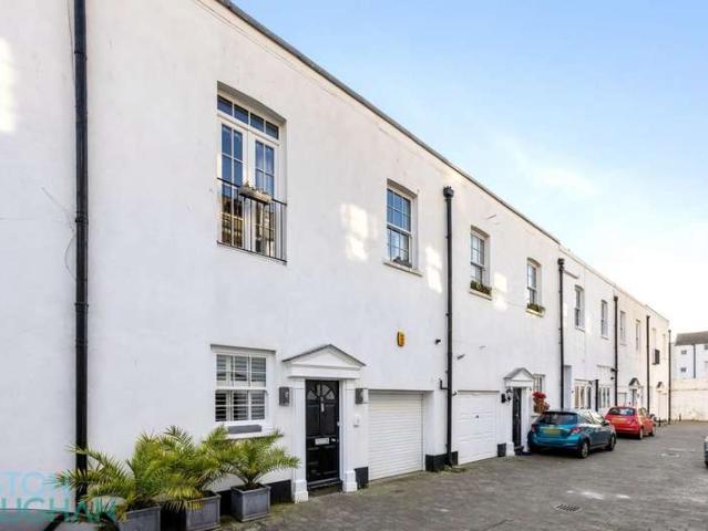 3 Bedroom Mews House