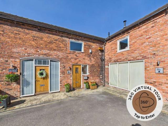 3 Bedroom Barn Conversion Character Property