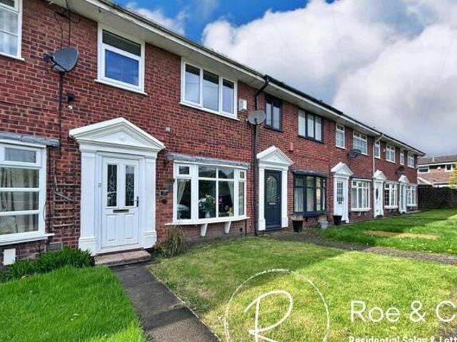 3 Bedroom Mews Property For Sale In Westhoughton