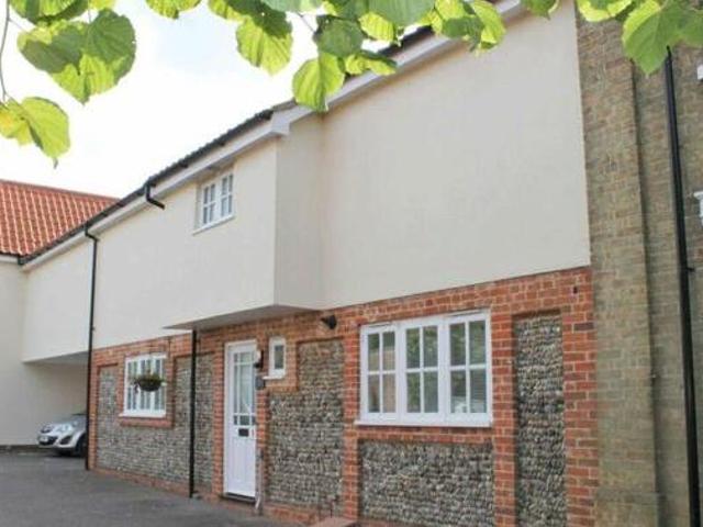 3 Bedroom Mews Property For Sale In Wrentham, Beccles
