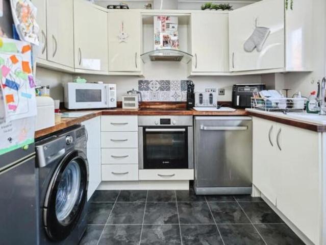 3 bedroom mews property for sale in Brimstone Close, Worcester, Worcestershire, WR5