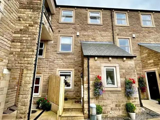 3 bedroom mews property for sale in Clover Croft, Higham, Burn.