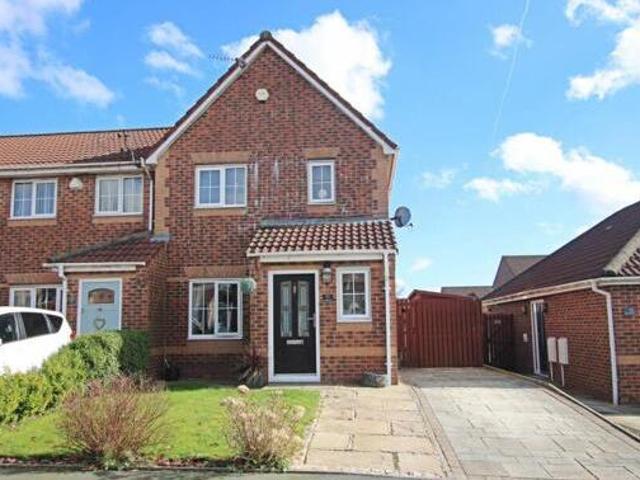 3 Bedroom Mews Property For Sale In Farnworth