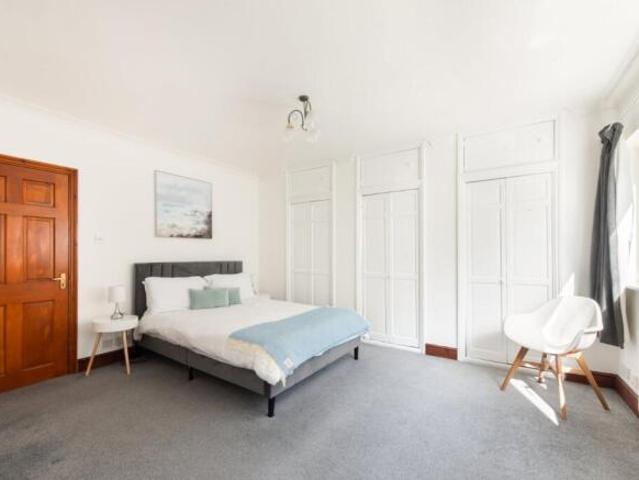 3 bedroom mews property for sale in Gloucester Mews West, London, W2