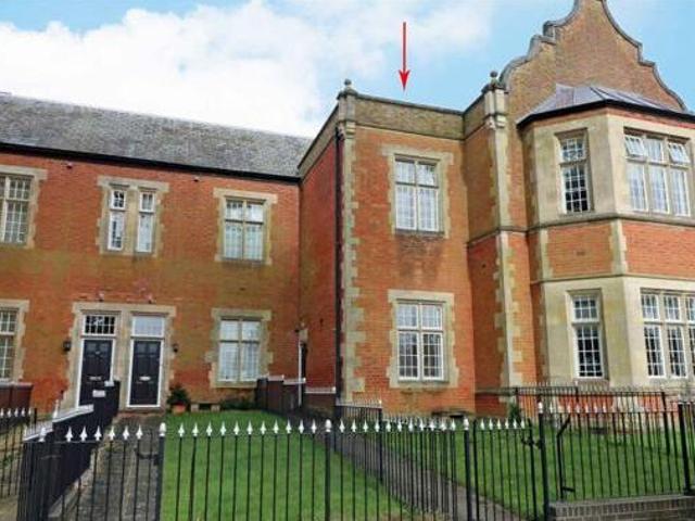 3 Bedroom Mews Property For Sale In Hatton Park