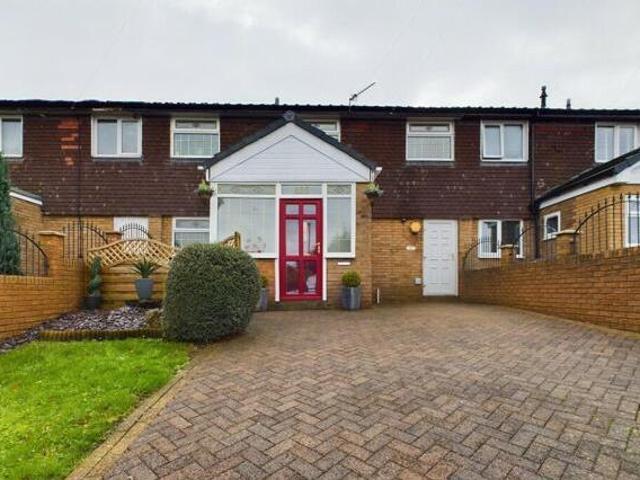 3 Bedroom Mews Property For Sale In Hyde