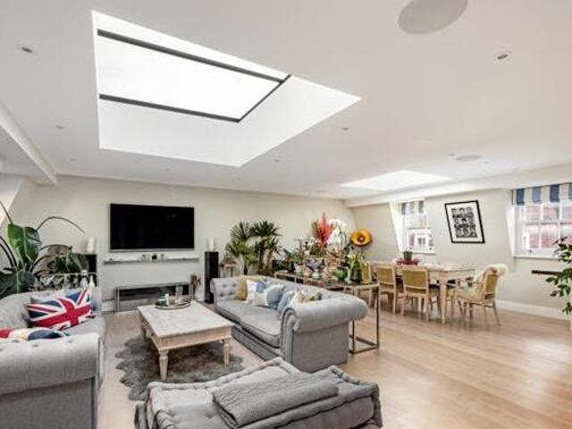 3 Bedroom Mews Property For Sale In Marylebone, London