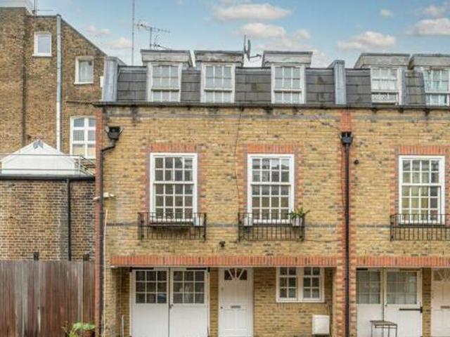 3 Bedroom Mews Property For Sale In Queen´s Park, London