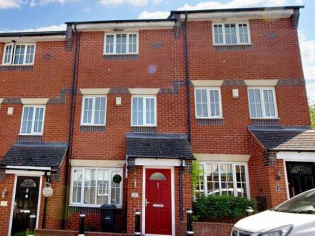 3 Bedroom Mews Property For Sale In Stourbridge