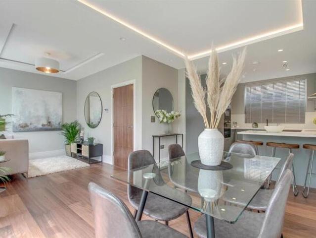3 bedroom mews property for rent in Bute Mews, london, NW11