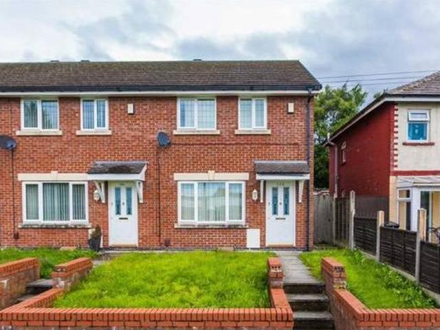 3 bedroom mews property for rent in Devonshire Road Atherton Greater Manchester M46